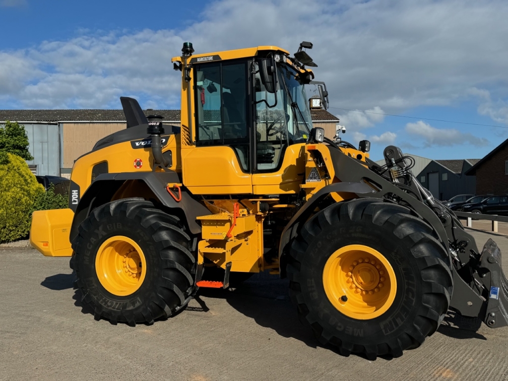 Used VOLVO L70H AGRICULTURAL LOADING SHOVEL, 2022, 515 HRS